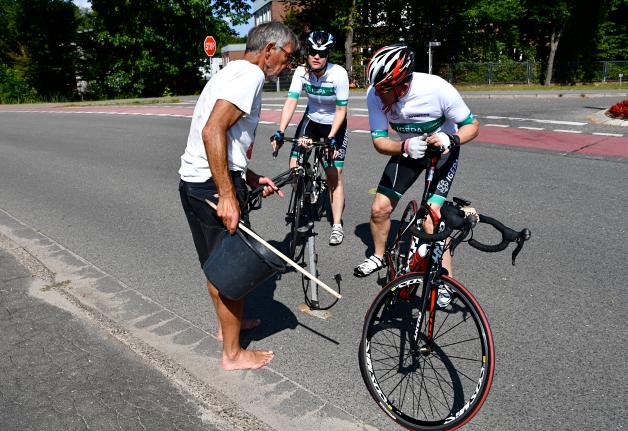 Haseldorf und Haselau: Reißzwecken für die Cyclassics-Radler