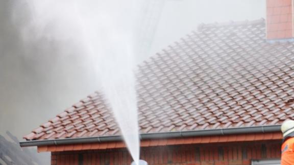 Großbrände halten Feuerwehr im Emsland in Atem