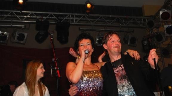 "Past Perfect" rockt die Lingener Wilhelsmhöhe.