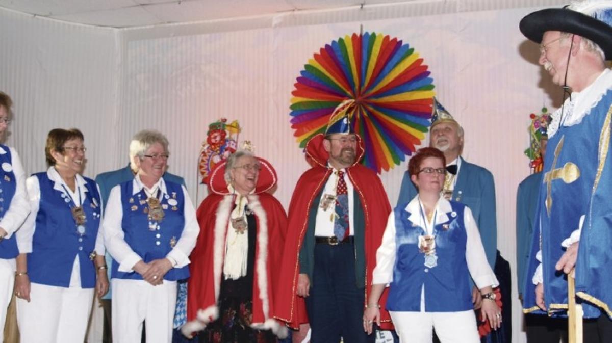 Rosenmontag in Büren: Gemeinsamer Karneval der Awo Wersen und der ...