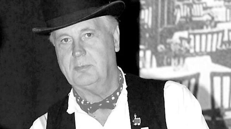 Neumünster trauert um Drehorgelspieler Klaus Bracker