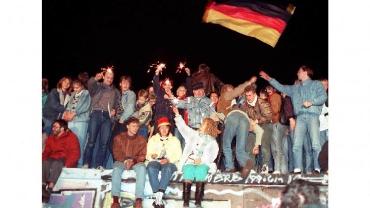 25 Jahre Mauerfall: Aus dem Bilderbuch der Geschichte | NOZ