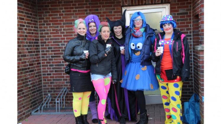 Die Narren ziehen durch Haren-Rütenbrock | NOZ