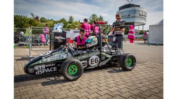 Das Ignition Racing Team electric der FH Osnabrück bei der Formula ...