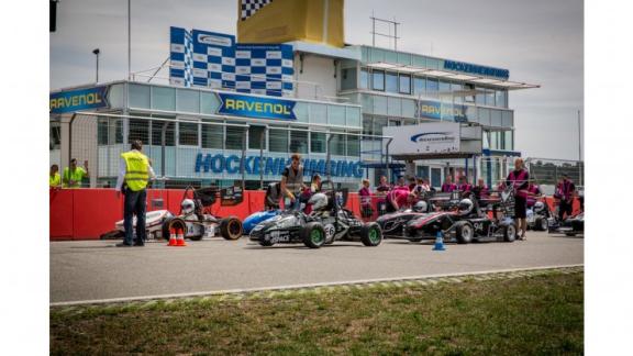 Das Ignition Racing Team electric der FH Osnabrück bei der Formula ...