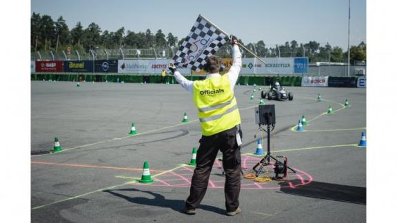 Das Ignition Racing Team electric der FH Osnabrück bei der Formula ...