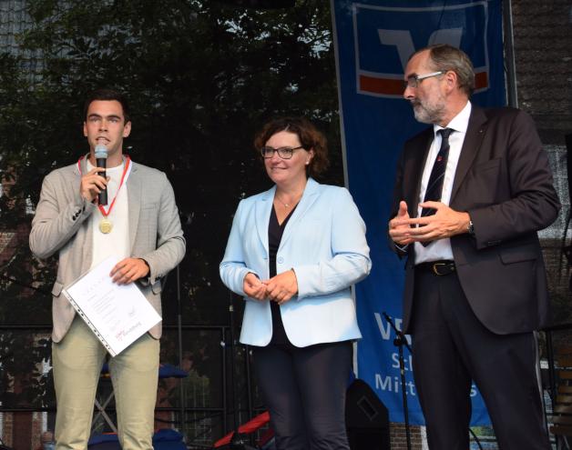 Stadt Rendsburg ehrt verdienstvolle Sportler und Sportlerinnen