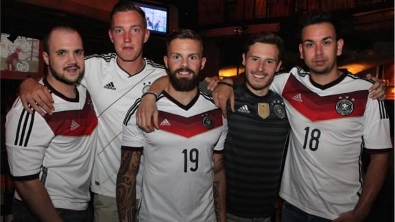 EM Public Viewing im Alando Palais