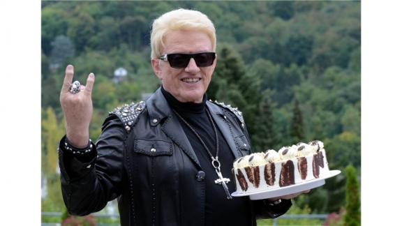 Pommesgabel: Zeichen der Rockfans