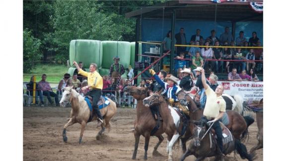 Western-Rodeo in Hilter mit rund 4000 Besuchern