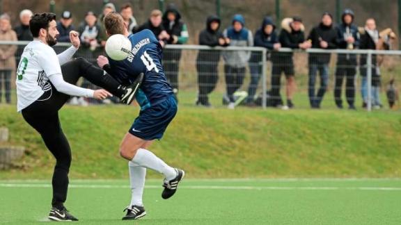 Fußball: Concordia Belm-Powe gegen BSV Holzhausen