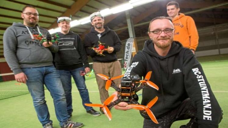 Zu Besuch bei den "FPV Air Monkeys" | NOZ