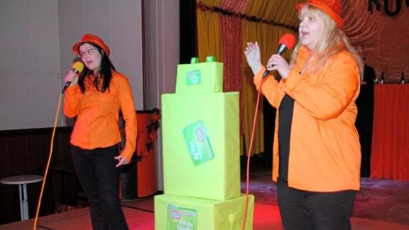 Rübbel, helau! 50 Jahre Kolpingkarneval in Berge | NOZ