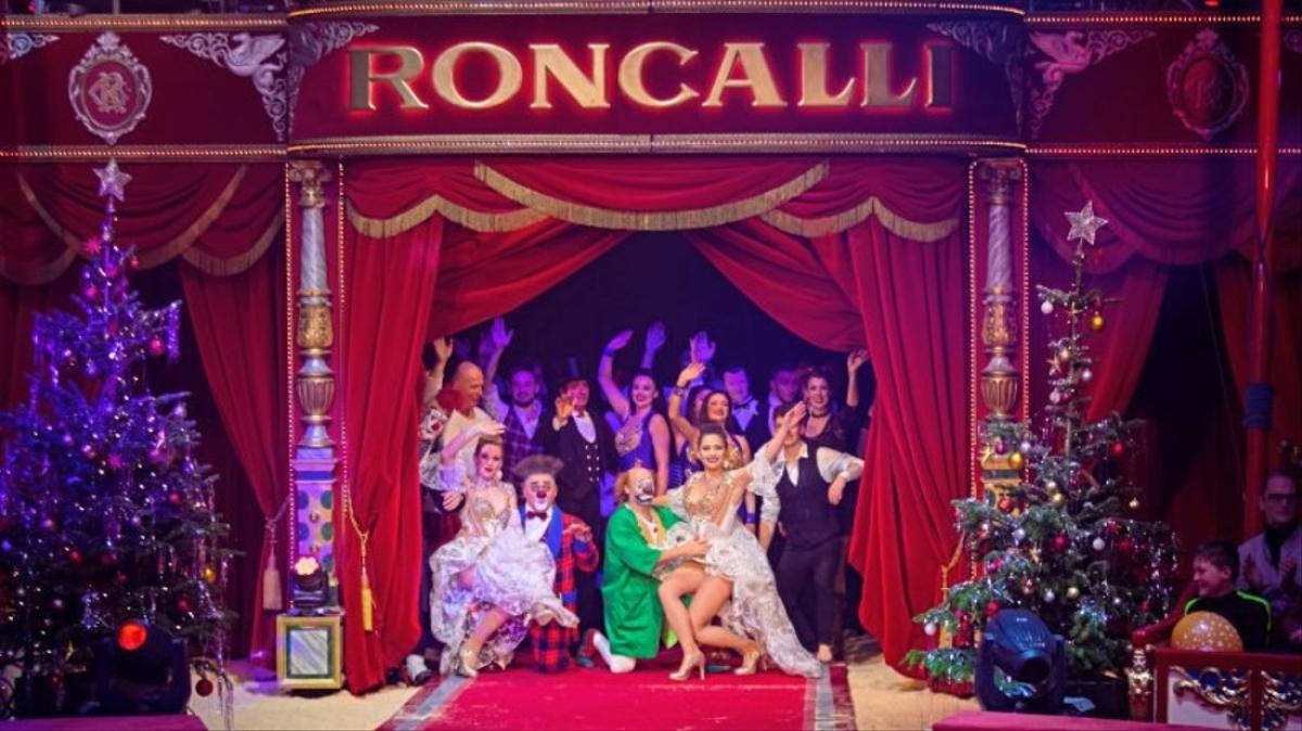 Galapremiere von Weihnachtscircus Roncalli 2018 in Osnabrück