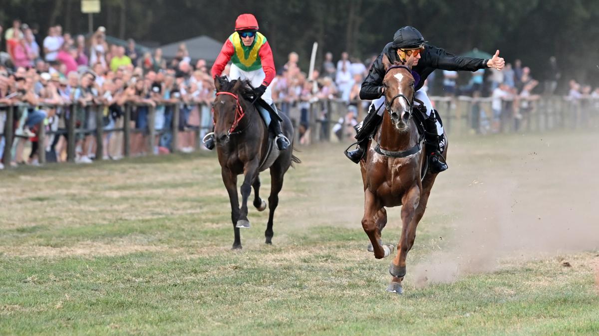 Knapper Sieg für Kevin Parkin im Artländer Seejagdrennen