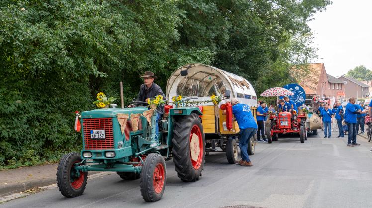 Neuer Bildband über 777-Jahr-Feier in Rieste jetzt erhältlich
