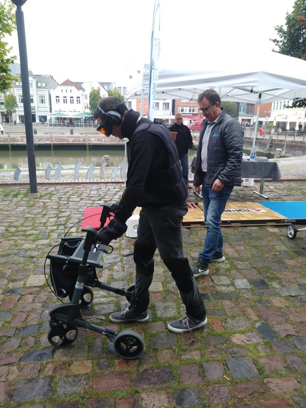 Nordfriesland pflegt platt Reporter in Husum altert im Versuch