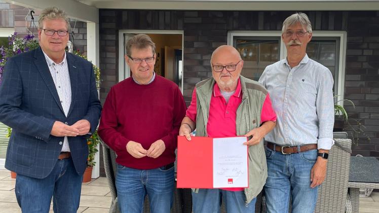 Hans-Jörg Ingwersen gehört der SPD seit mehr als 50 Jahren an