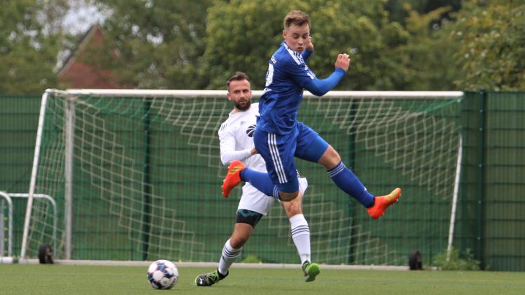 Fußball-Bezirksliga: Heidgrabener SV schlägt SSV Rantzau II