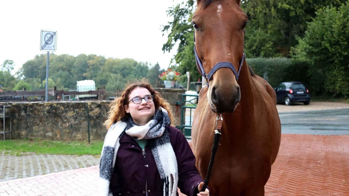 Selina Winkler lernt in Hagen, Kinderheitstrauma zu überwinden