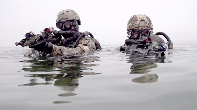 Kommandoübergabe bei Seebataillon und Kommando Spezialkräfte