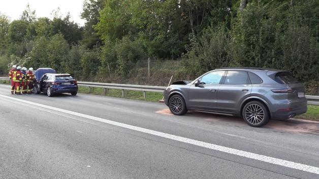 Unfall auf der A1 bei Lengerich: Opel überschlägt sich