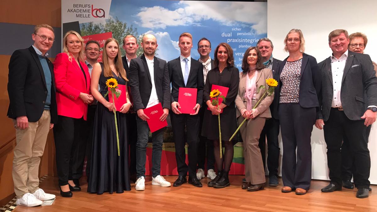 Absolventen der Berufsakademie Melle gut gerüstet für die Zukunft