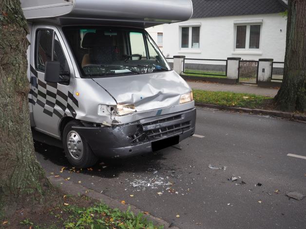Uetersen: Verkehrsunfall auf Schanzenstraße mit viel Blechschaden