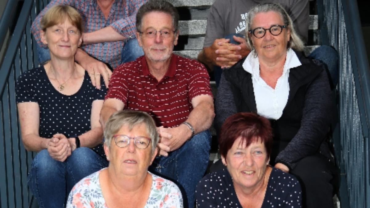 Kremper Bohlenbögers bringen „Fruunslüüdkomplott“ auf die Bühne