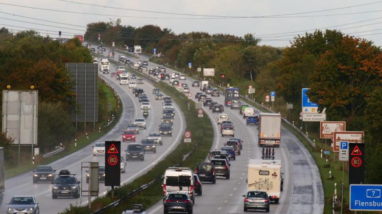 Service: Auf diesen Autobahnen ist in SH und HH viel Verkehr | SHZ