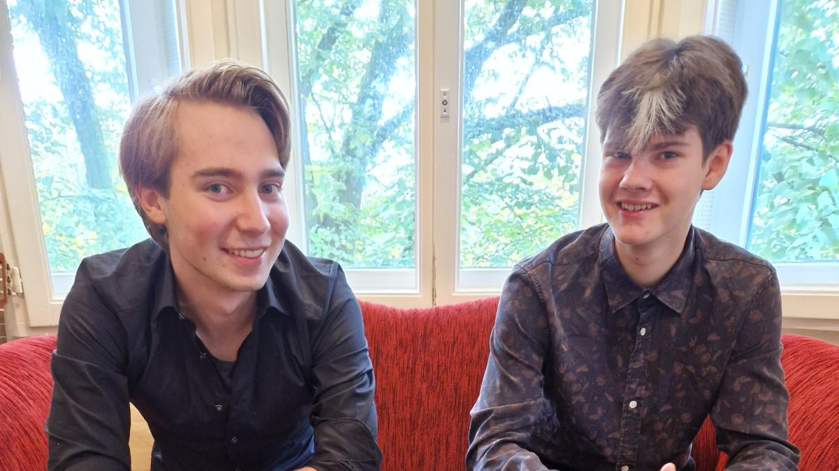 Jugendbeirat Wedel: Politik-Podcast „Jan & Jan“ gestartet