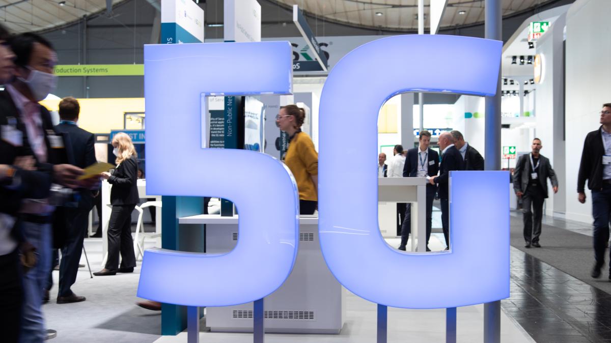 Wie die Mobilfunkanbieter mit 5G vom Hauptproblem ablenken