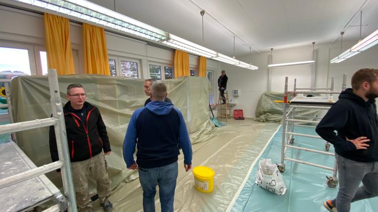 Schule Groß Kummerfeld: Kaefer Construction spendet Anstrich