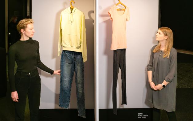 Ausstellung „Was hattest du an?“ im Flensburger Leerstand