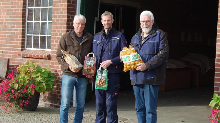 Kartoffelgeschmacksprobe mit Festball in Brokstedt