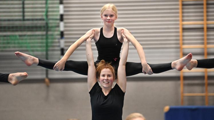 Außergewöhnliche Leidenschaft: Lisa Gerritsen ist Showakrobatin