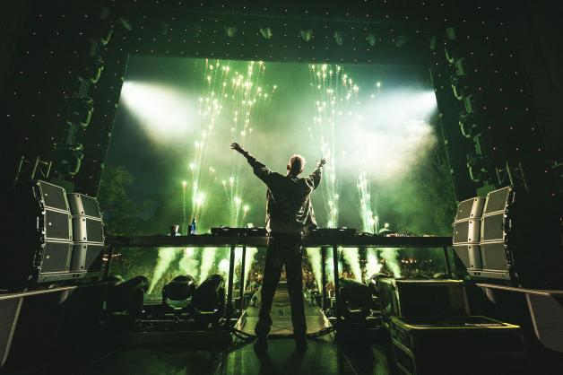 Lasse Müffelmann begleitet Robin Schulz zu allen Auftritten