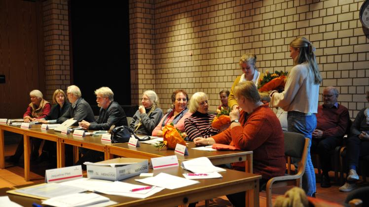 Mit Detlev Hantel: Das ist Elmshorns neuer Seniorenrat Mit Detlev Hantel: Das ist Elmshorns neuer Seniorenrat