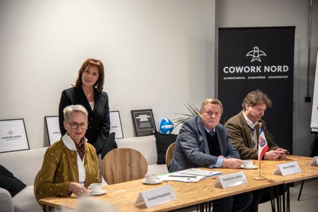 Neue Kfz-Zulassung des Kreises Plön in Schwentinental eröffnet