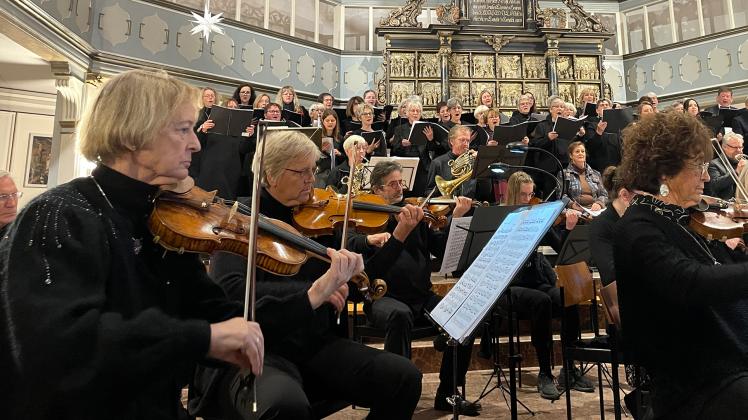 Itzehoer Konzertchor gibt Jubiläumskonzert in St. Laurentii