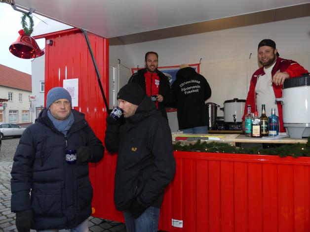 Eröffnet: Weihnachtsmarkt Glückstadt lockt mit buntem Angebot