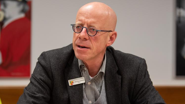 Imland-Klinik in der Insolvenz: Landrat Schwemer übt Selbstkritik