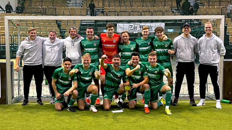 Fußball: Gala-Vorstellung des PSV Neumünster in der Holstenhalle