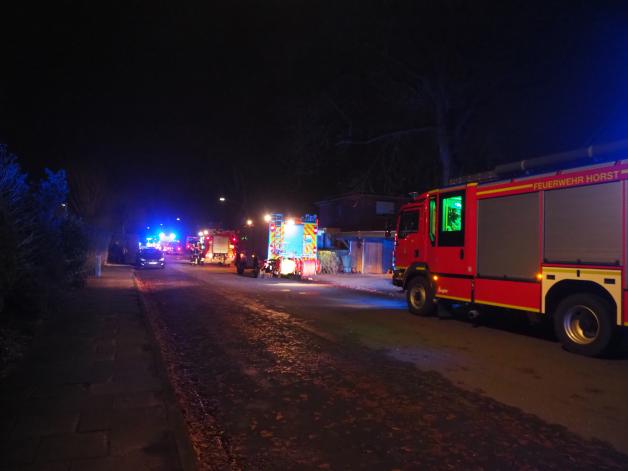 Feuer in Mehrfamilienhaus: Mann stirbt nach Großbrand in Elmshorn