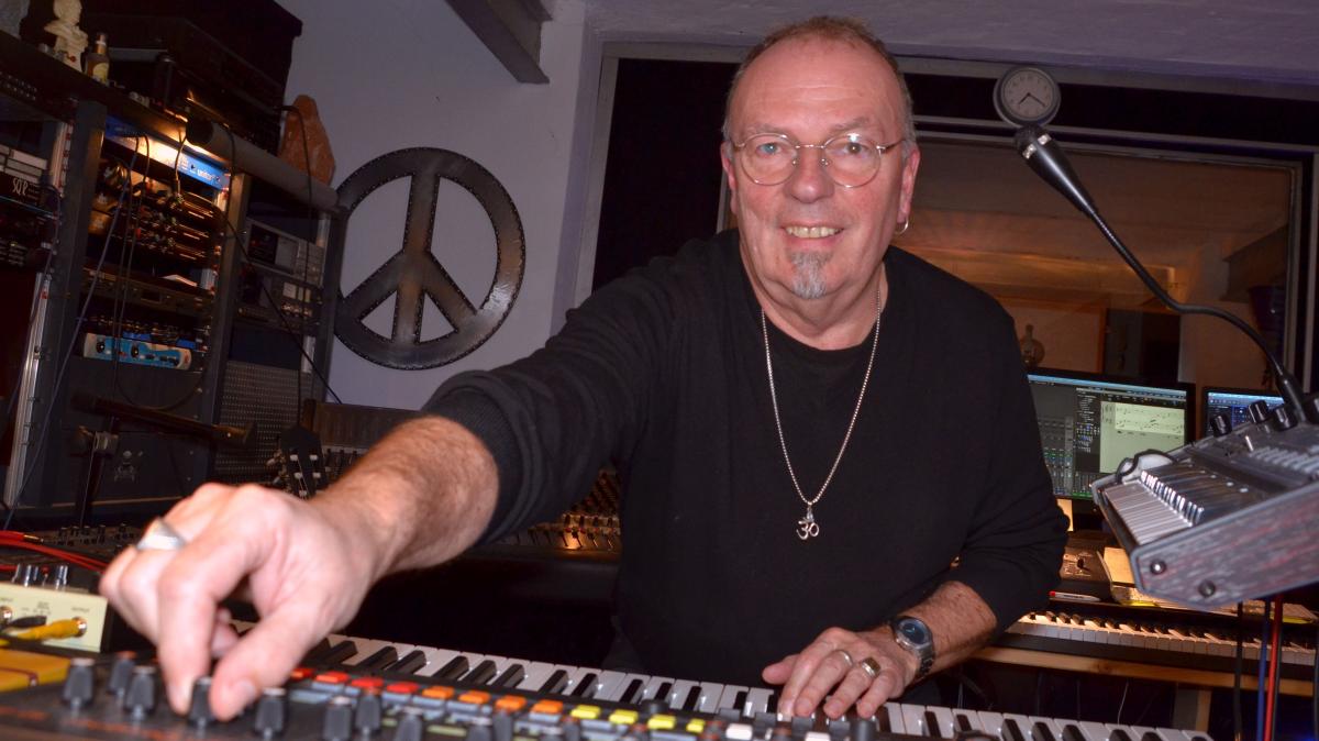 60 Jahre auf der Bühne: Musiker Richard Rossbach aus Itzehoe