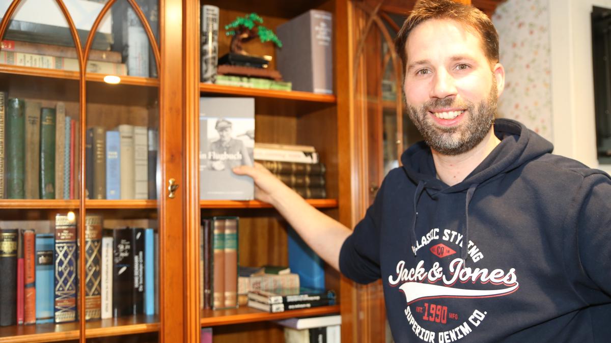 Fahretofter Maik Petersen forscht zu Flugzeugabstürzen in NF