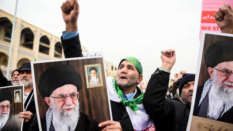 Druck auf Mullah-Regime nimmt zu, Proteste im Iran gehen weiter | NOZ