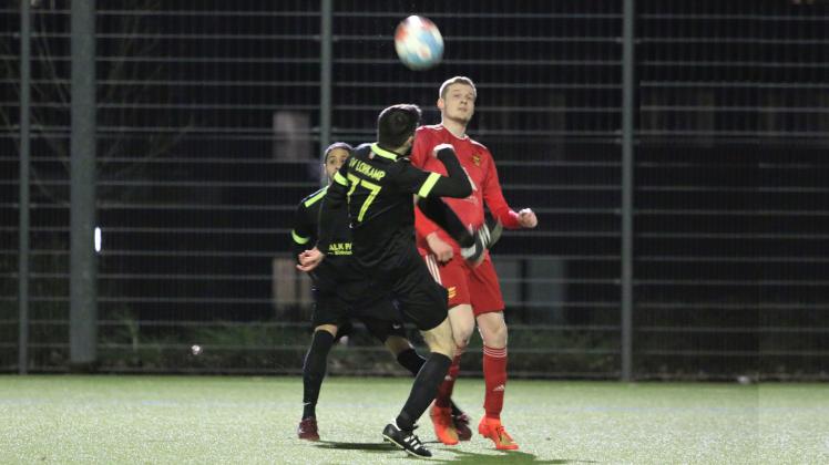 Fußball: Testspiel des TV Haseldorf beim SV Lohkamp abgebrochen