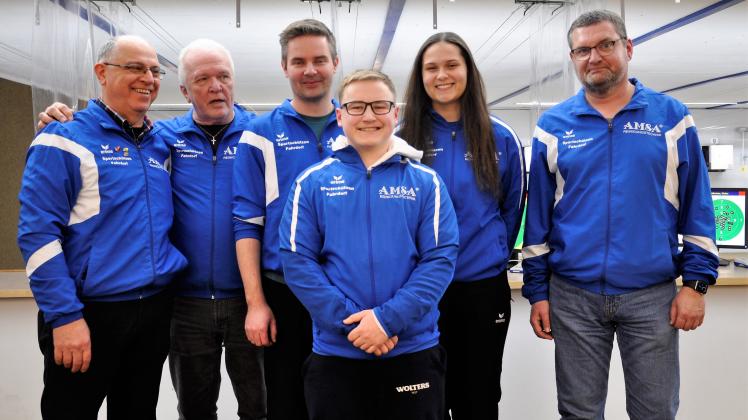 Sportschützen Fahrdorf feiern den Klassenerhalt in der Bundesliga | SHZ