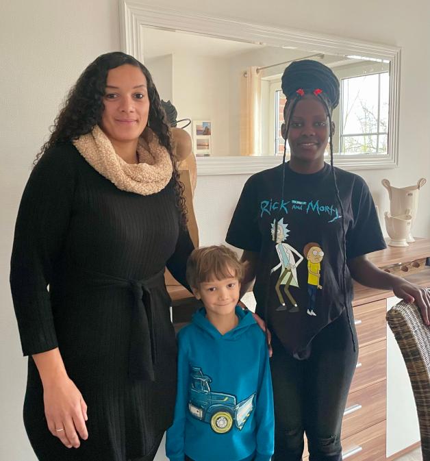 Alexis aus Kenia lebt als Au-Pair bei Familie Heuer in Bramsche